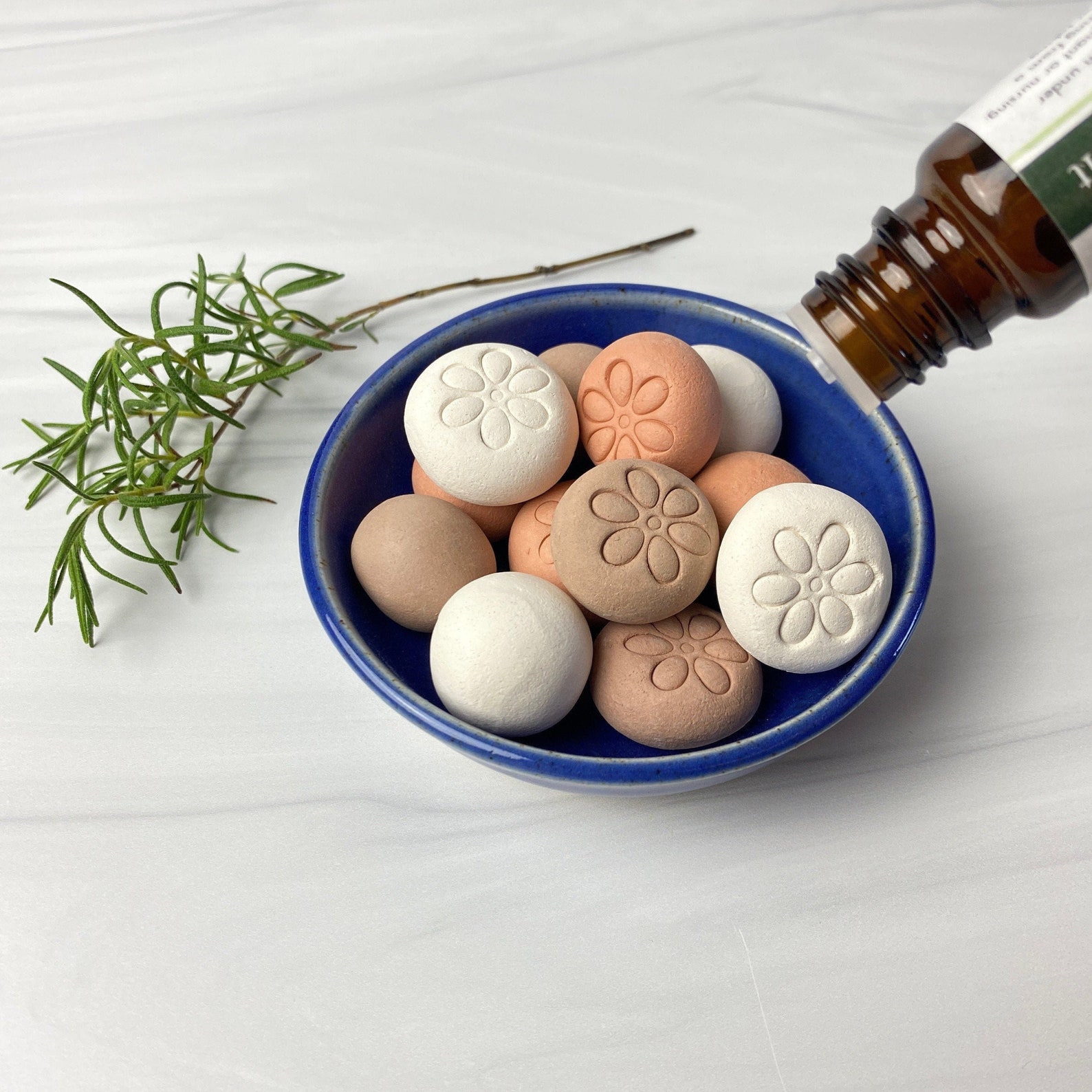 Clay Essential Oil Diffuser in Terra-cotta White & Brown/ - Etsy