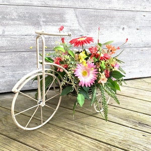 Spring Centerpieces, Summer Centerpiece, Farmhouse Decor, Porch Decor ...