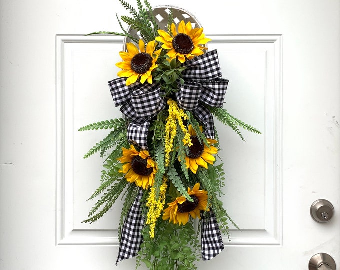 Sunflower Door Decor, Sunflower Wreath, Sunflower Tobacco Basket ...