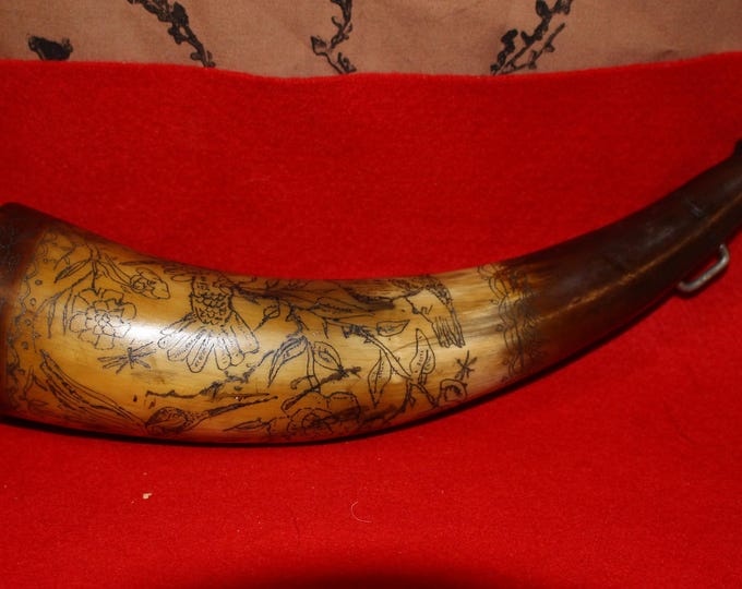 Early American Style Powder Horn ...hummingbirds - Etsy