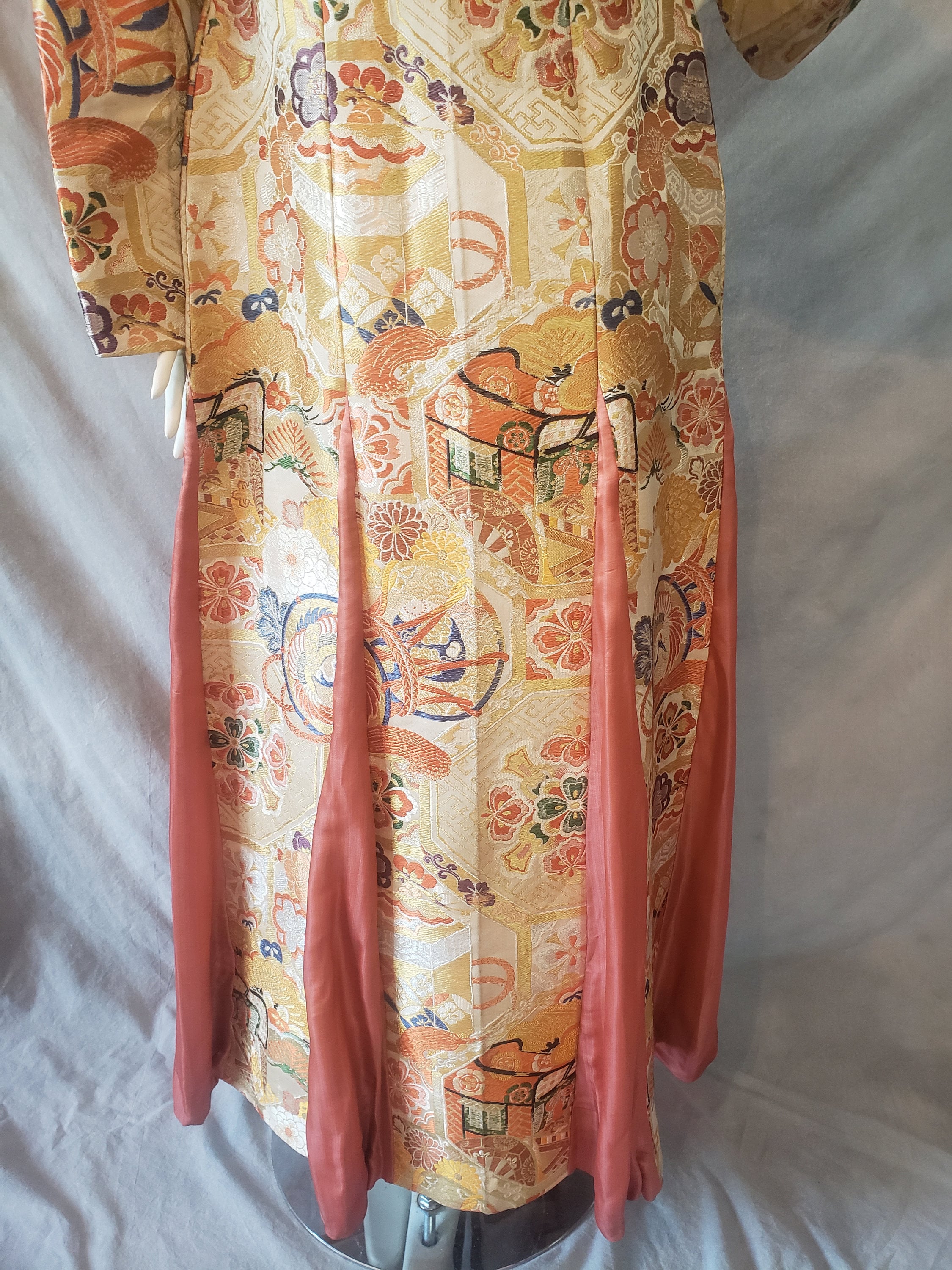 40er Seide Brokat Kimono Morgenmantel Robe Mantel Pagode Puffschultern ...