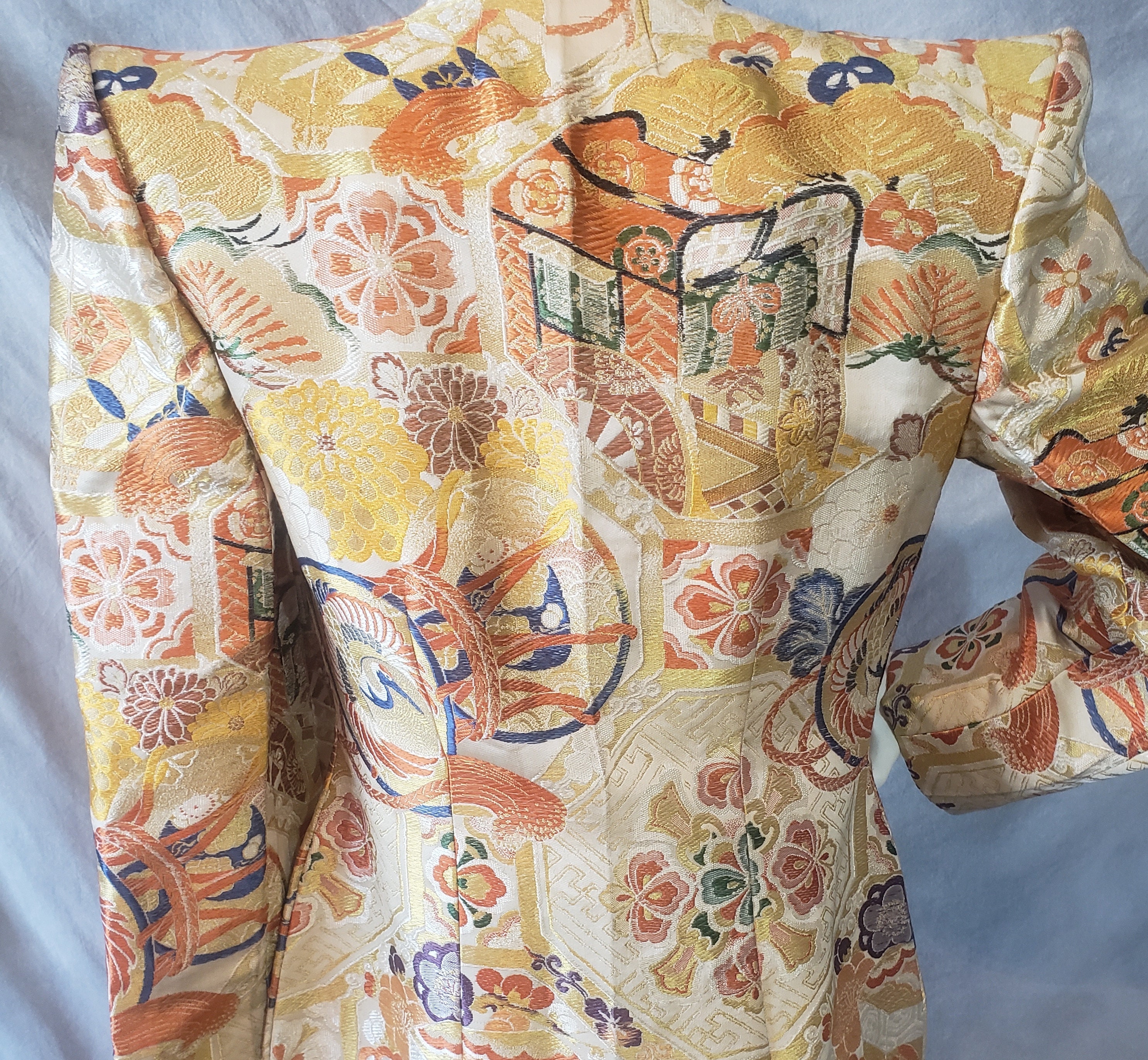 40er Seide Brokat Kimono Morgenmantel Robe Mantel Pagode Puffschultern ...