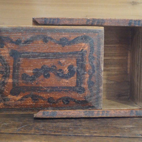 Primitive Box - Etsy