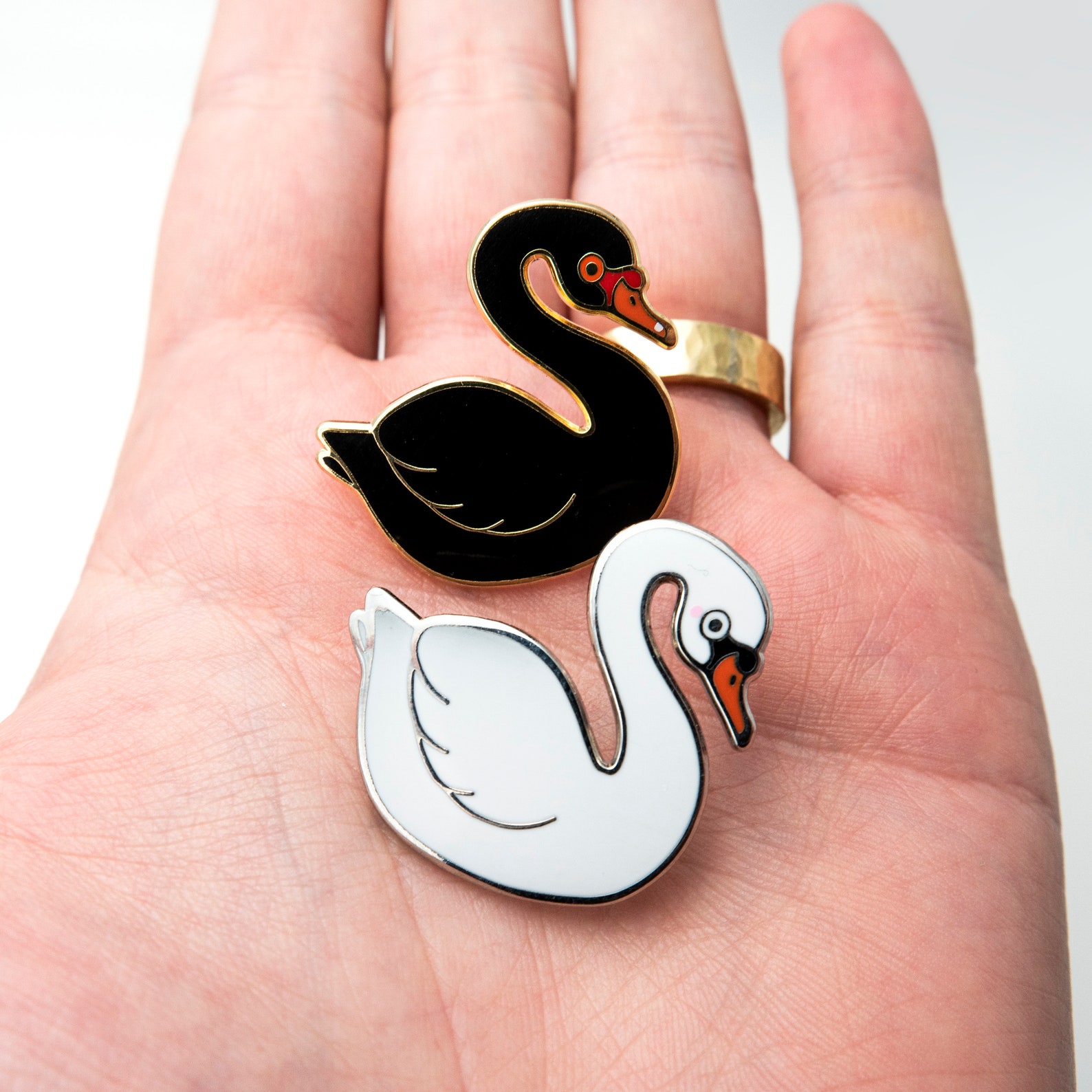 Majestic Black & White Swan Enamel Pin _ Bird Brooch Pin - Etsy