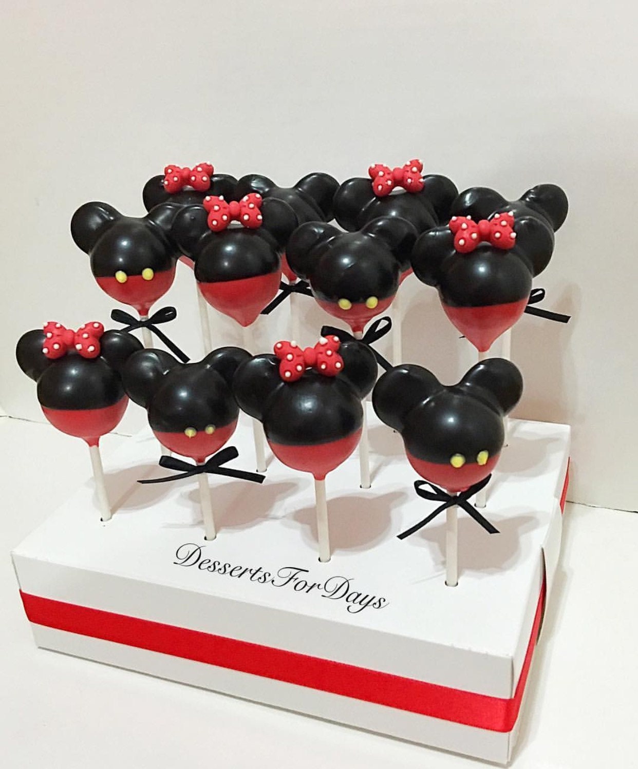 Mickey Mouse Cake Push Pops