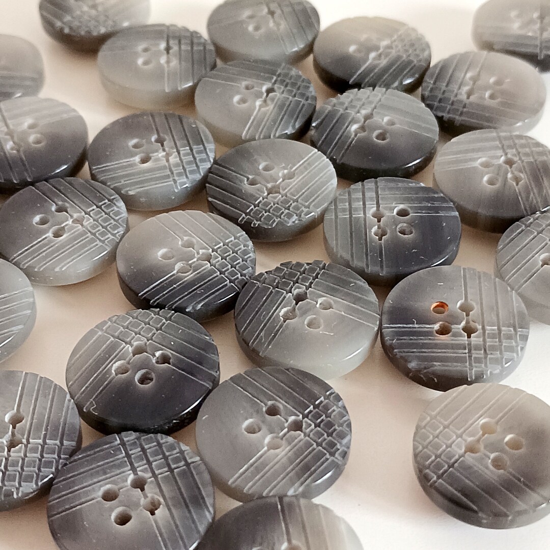30 Gray Shaded Buttons With Carved Stripes, Dress Buttons 15mm, Made in ...