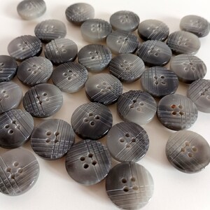 30 Gray Shaded Buttons With Carved Stripes, Dress Buttons 15mm, Made in ...