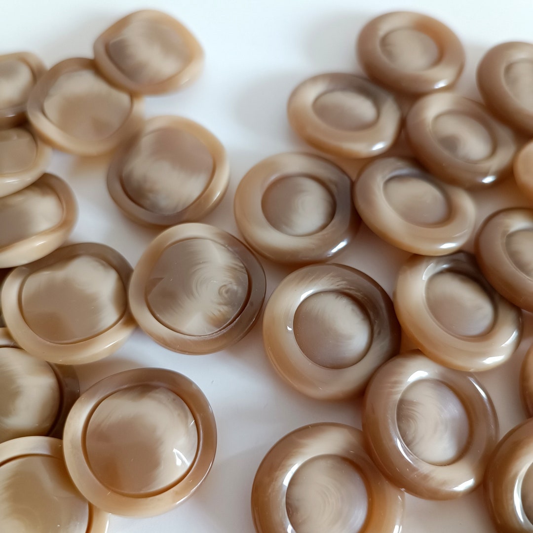 80s 20 Beige Brown Shaded Buttons 23mm Jacket Dress Buttons - Etsy