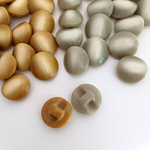 32 Small Buttons 15mm Mustard Sage Green, Dress Buttons, Made in Italy ...