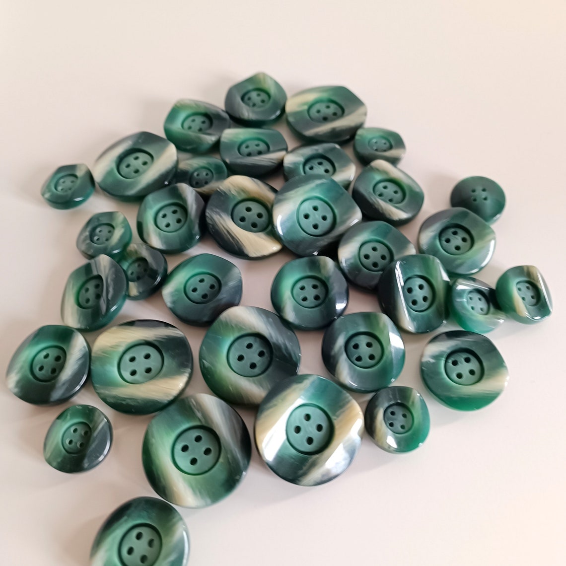 70s 80s Green Shaded Buttons Dress Buttons Made in Italy - Etsy