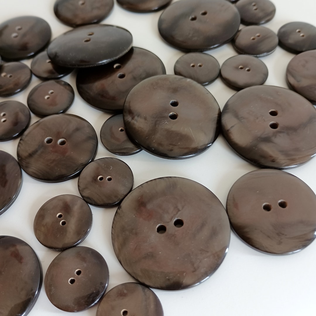 Vintage Pearly Brown Buttons: 35mm, 28mm, 18mm - Italian High Fashion ...