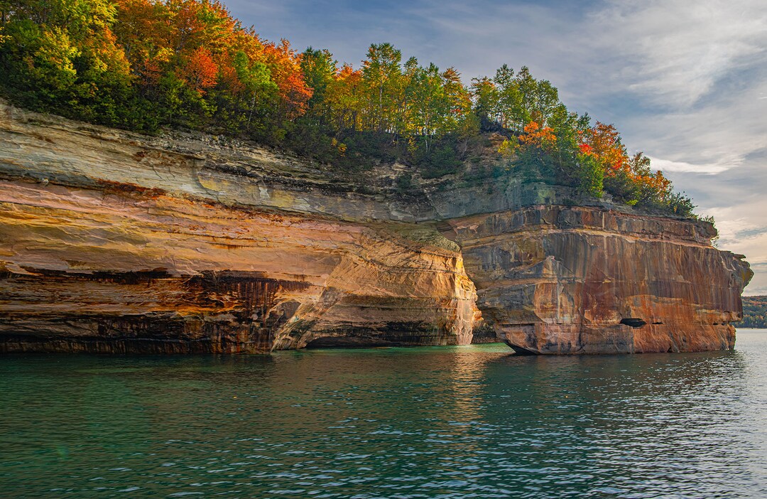 Pictured Rocks Arch Fall Colors Painted Rocks National Seashore ...