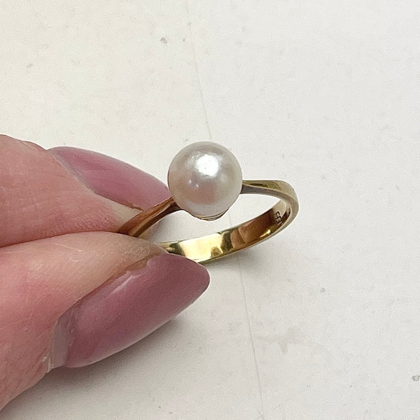 Pearl Solitaire Ring - Etsy