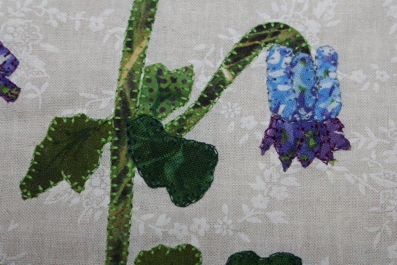 Columbine Appliqué Block -- Block #6 in Buoyant Blossoms BOM - Etsy