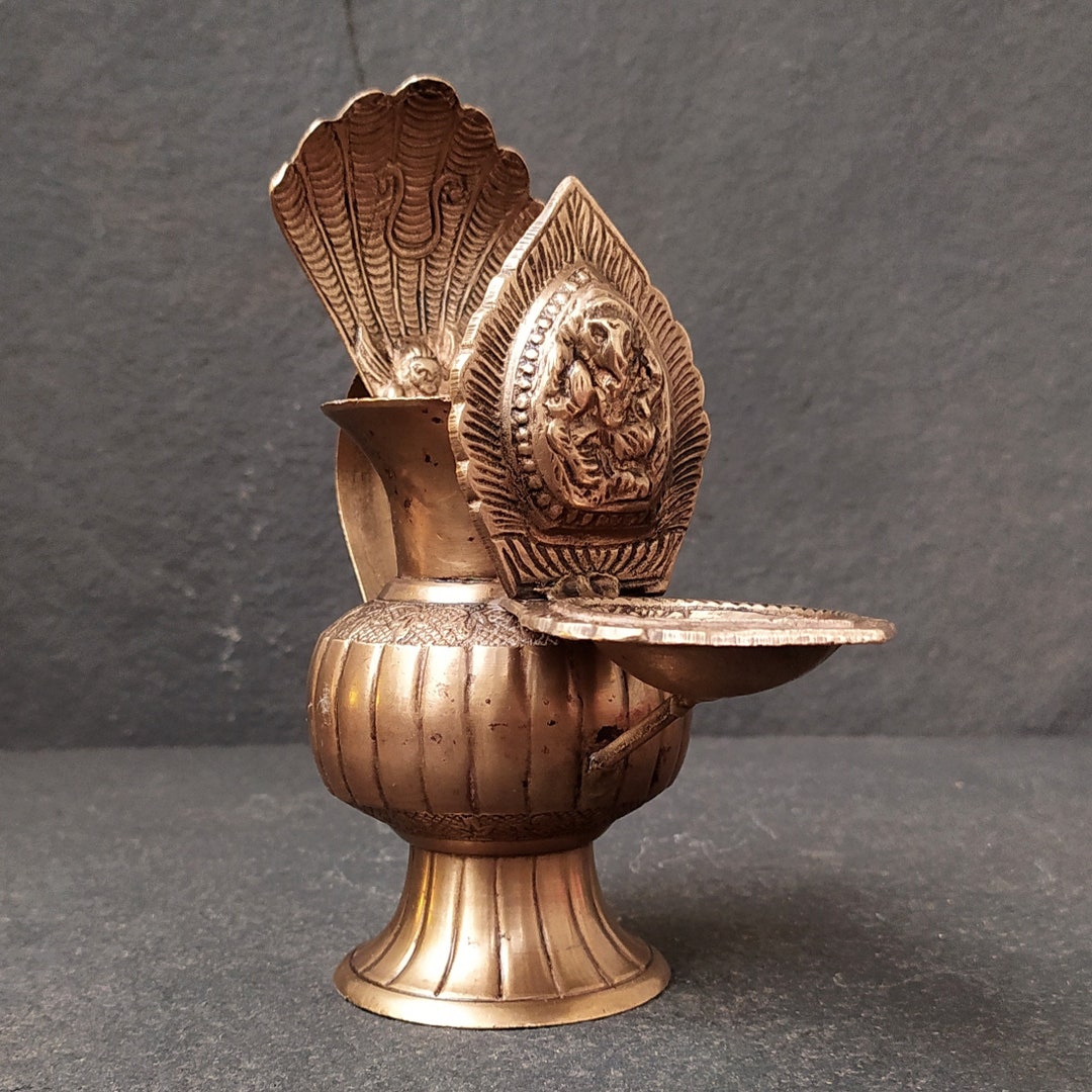 Traditional Copper Sukunda Ritual Lamp With Ganesha God of - Etsy