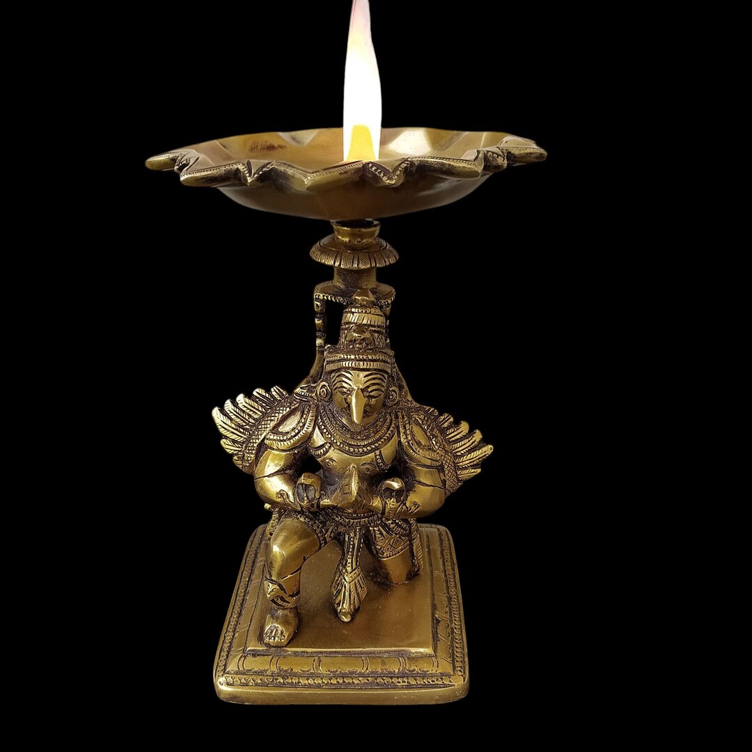 Garuda - Hindu Demigod & Mount of Lord Vishnu, Height 17 Cm X Diameter ...
