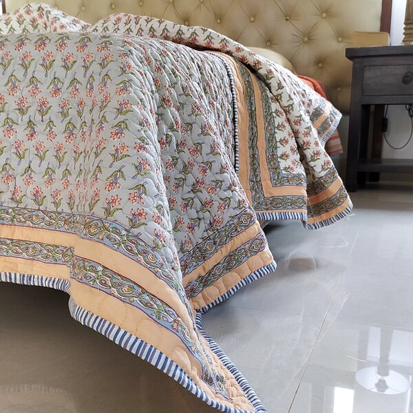 Green Print Comforter - Etsy