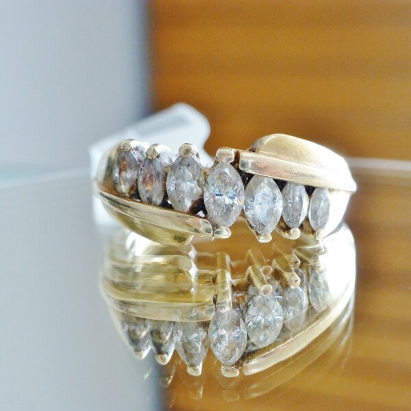 14k Magic Glo Ring - Etsy