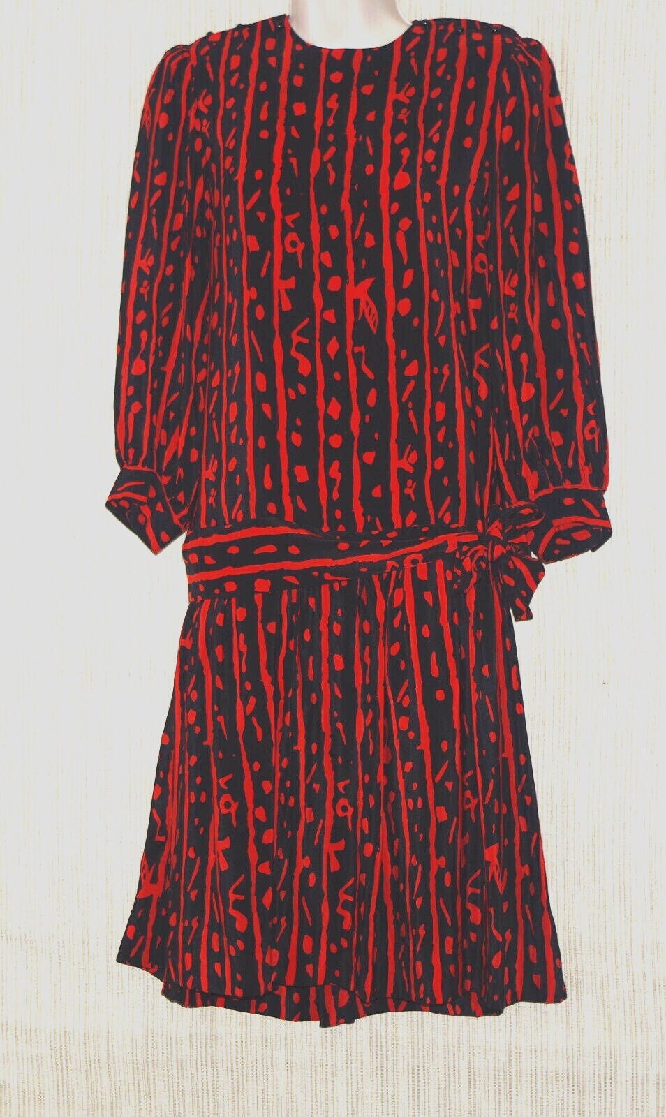 Maggy London by Jeannene Booger Silk Red Black 3/4 Sleeve Waist Tie ...