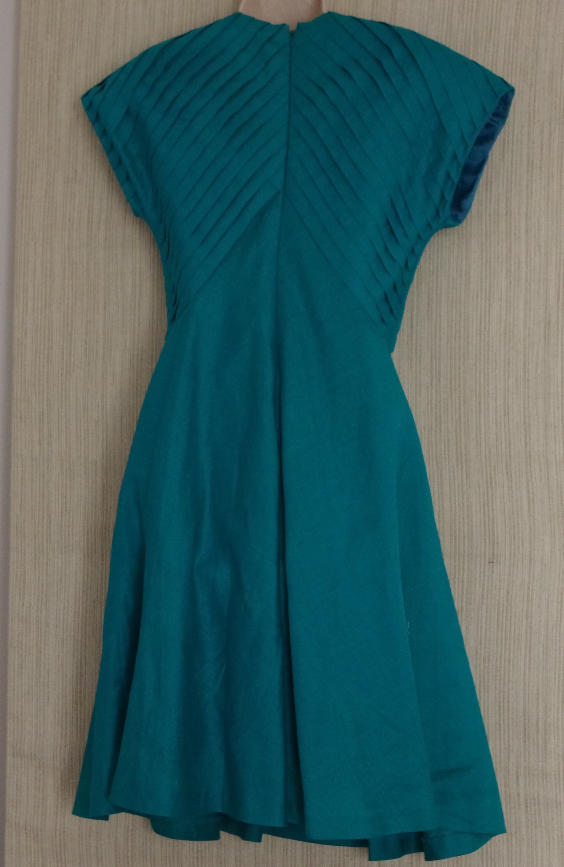 Le Crillon 1970s Linen Aqua Green Chevron Pleated Dress Size:6 - Etsy