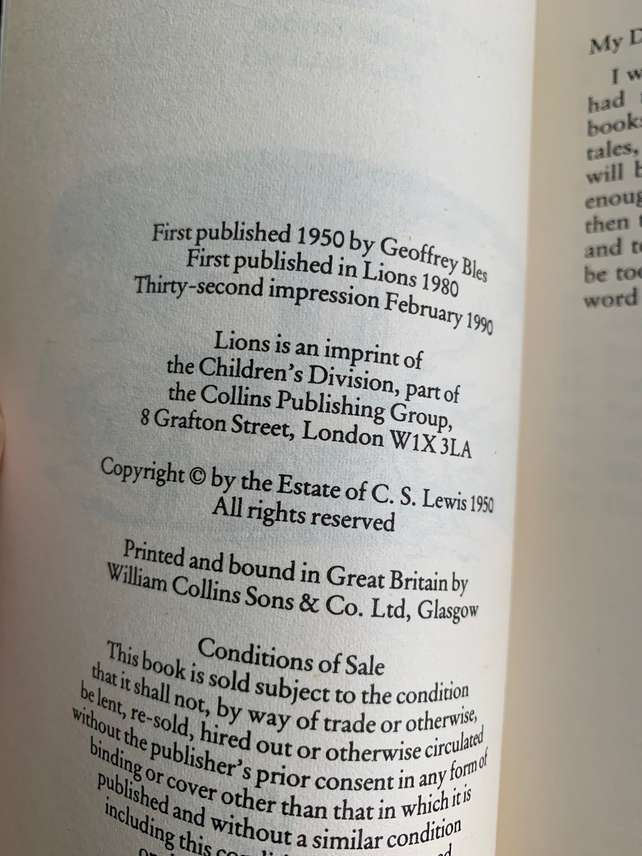 The lion the witch and the wardrobe by cs lewis - klohub