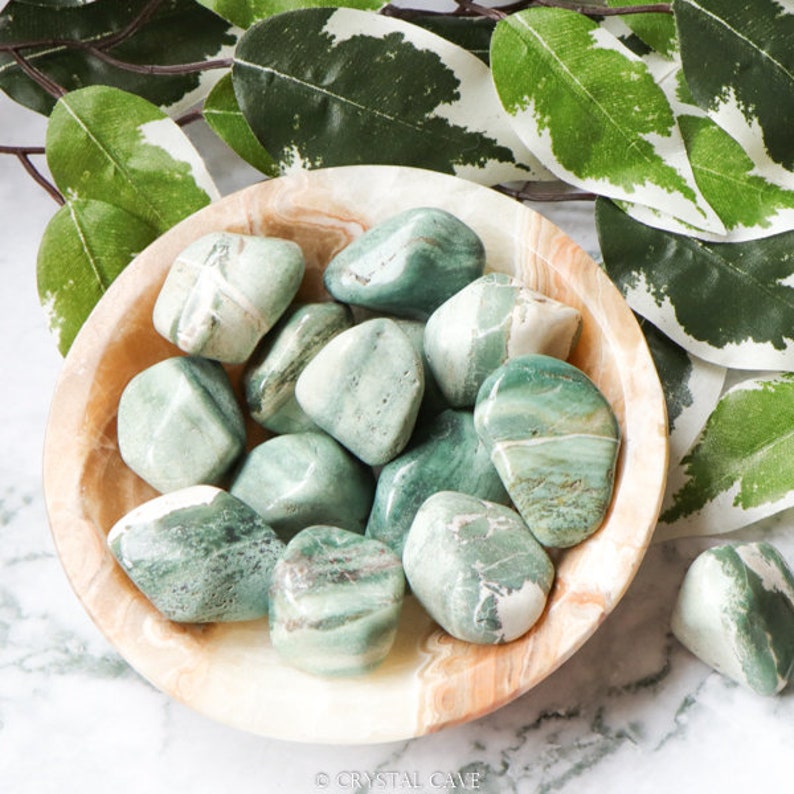 Prasem Prazym Seriphos Green Quartz Crystal - Tumbled Stone Polished ...