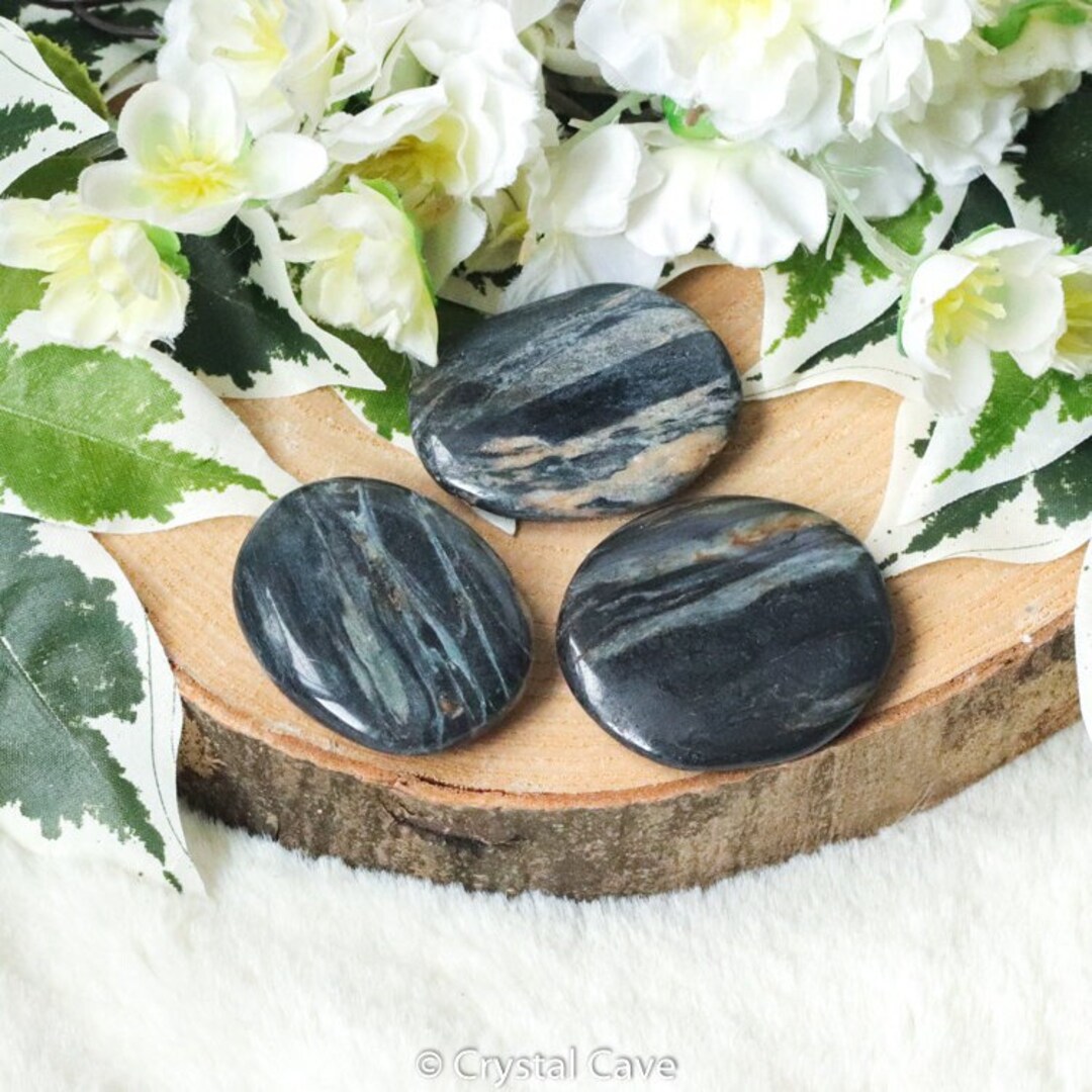 Isua Pocket Stone - Palm Stone - Hand Stone - Cabochon Natural Polished ...