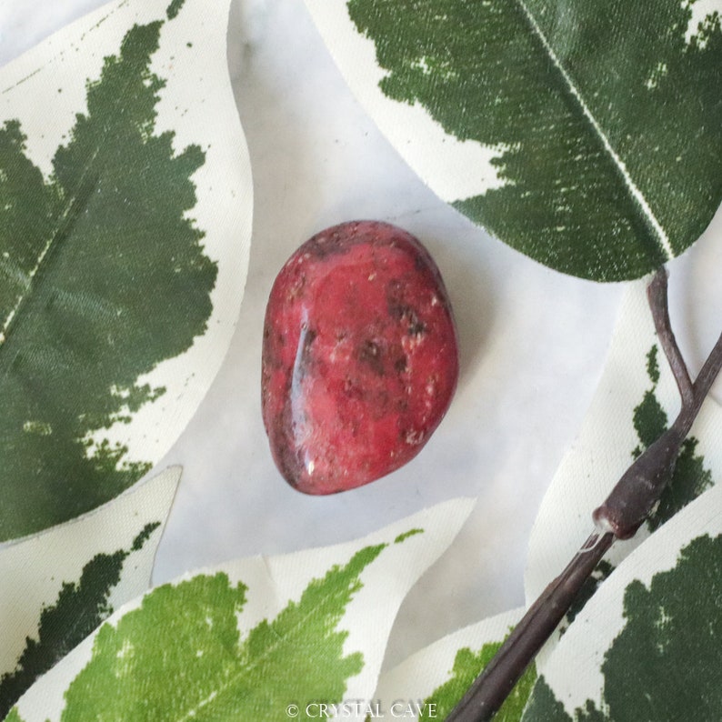 Thulite Rosalite Crystal Tumbled Stone Polished Stone - Etsy