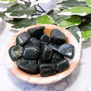 Spider Web Jade Crystal Tumbled Stone Polished Gemstone / Cleansing ...