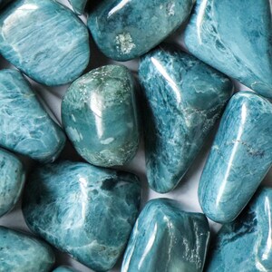 Blue Jade Crystal - Tumbled Stone Polished Gemstone / Spirituality ...