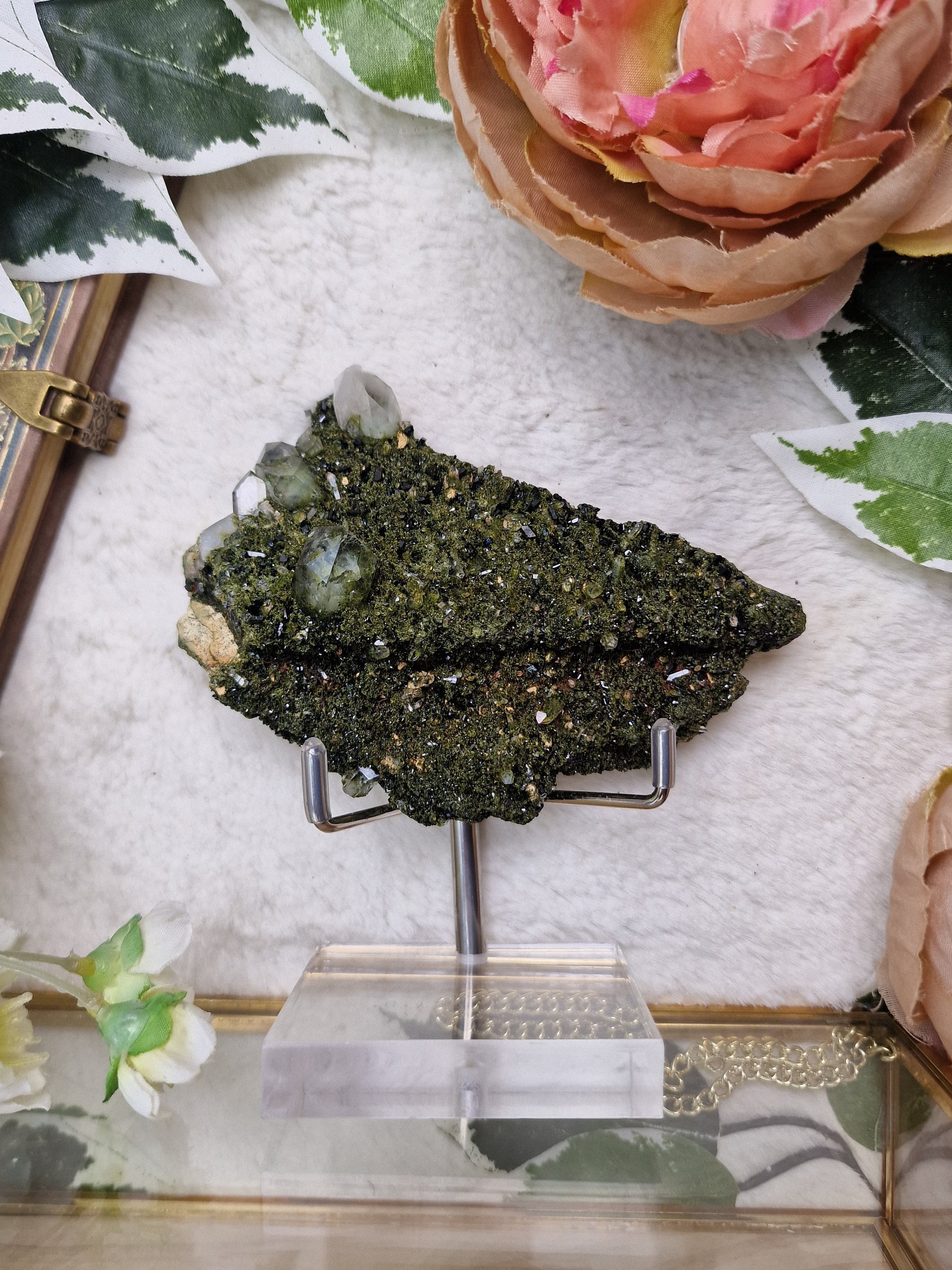 Forest Epidote Cluster Turkey / Adjustable Display Stand Geode Gemstone ...