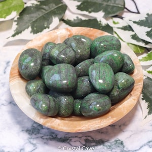 Green Gneiss Crystal Tumbled Stone Polished Gemstone / Dreams ...