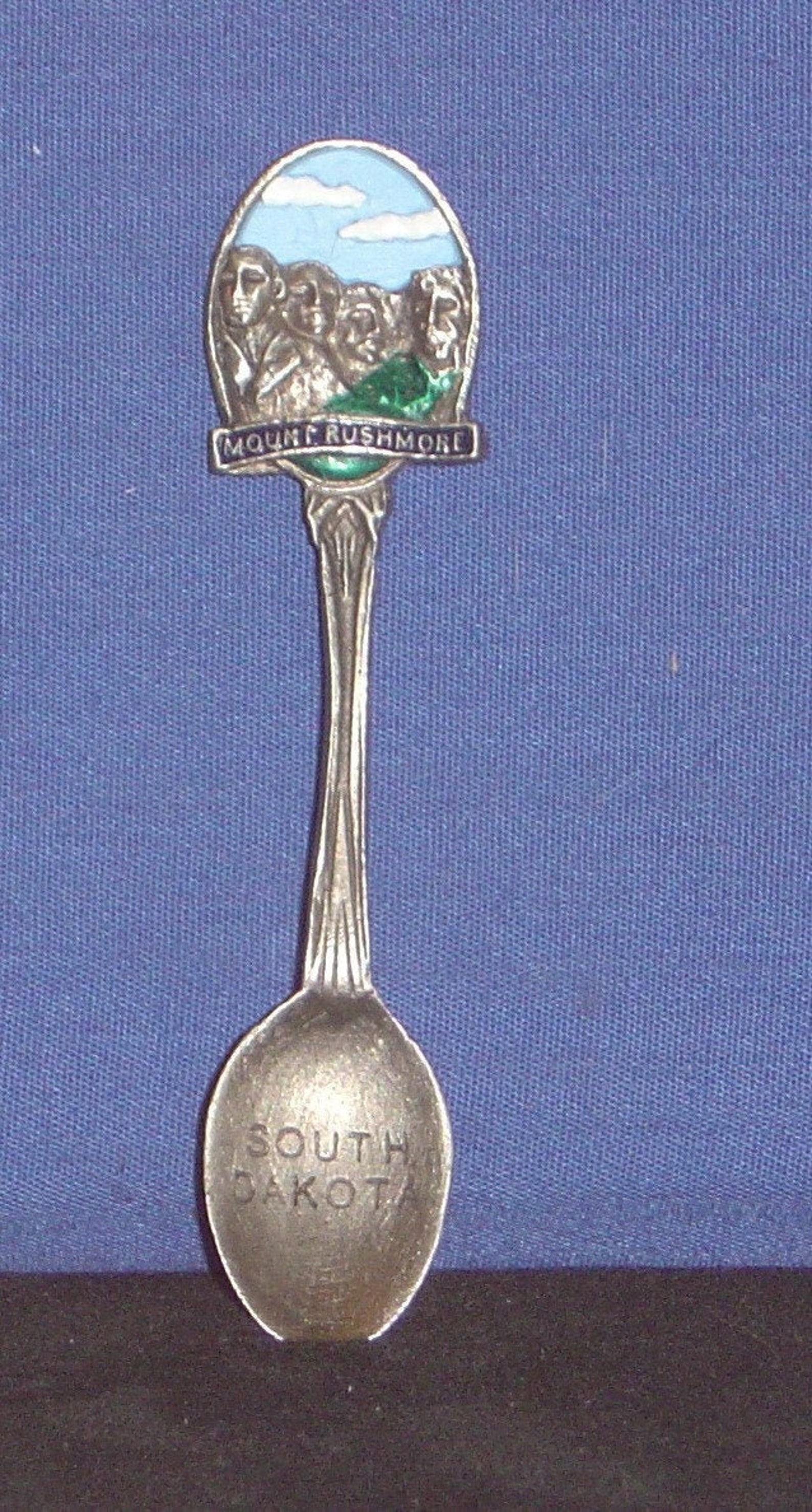 Mount Rushmore, South Dakota in Color on Pewter Souvenir Spoon NEW - Etsy