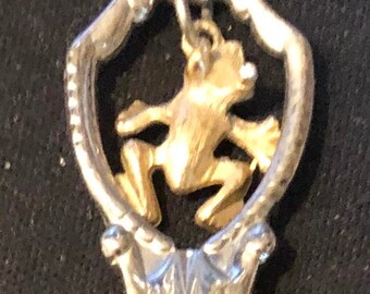 Puerto Rico Frog Charm - Etsy