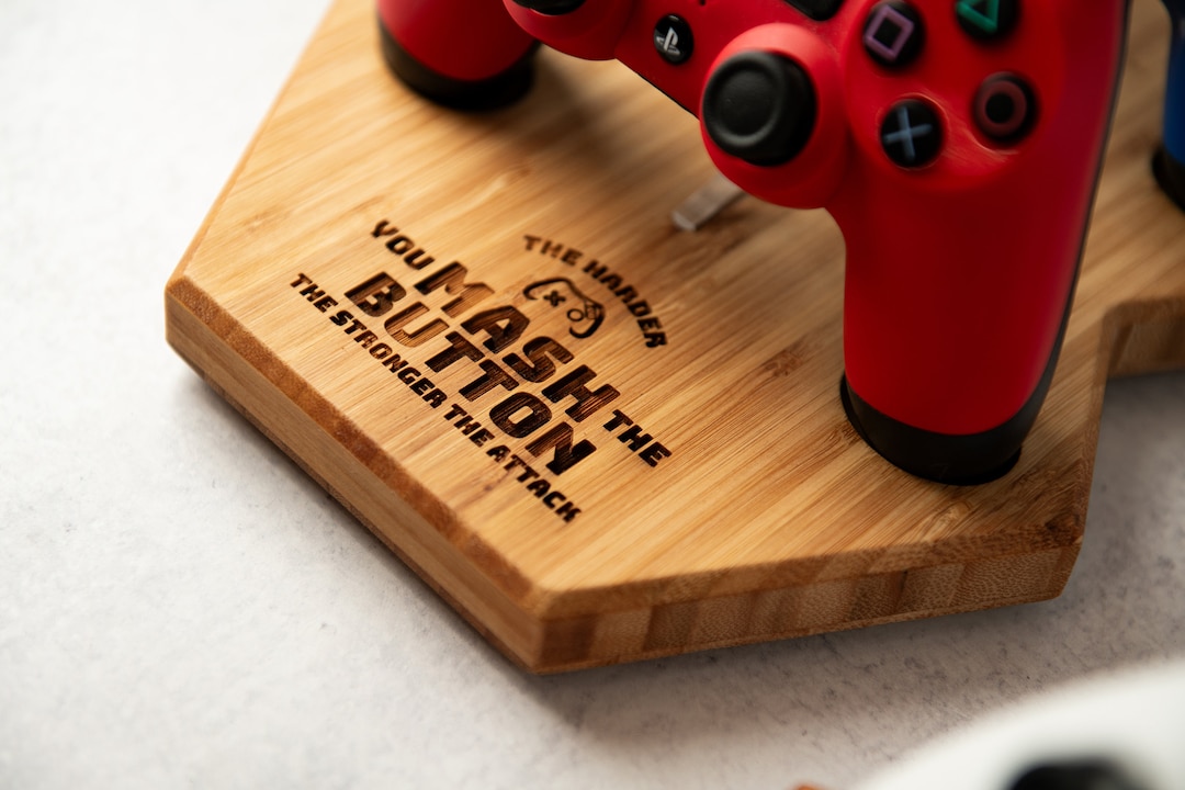 Personalized Wood Stand and Charging Station Gaming Controllers - Gift ...