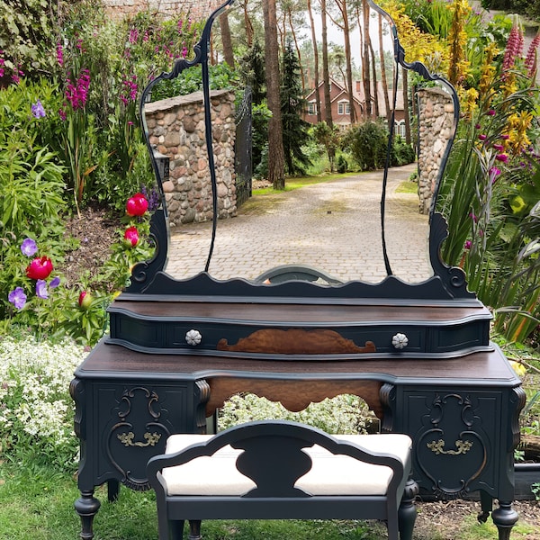 Antique Makeup Vanity - Etsy