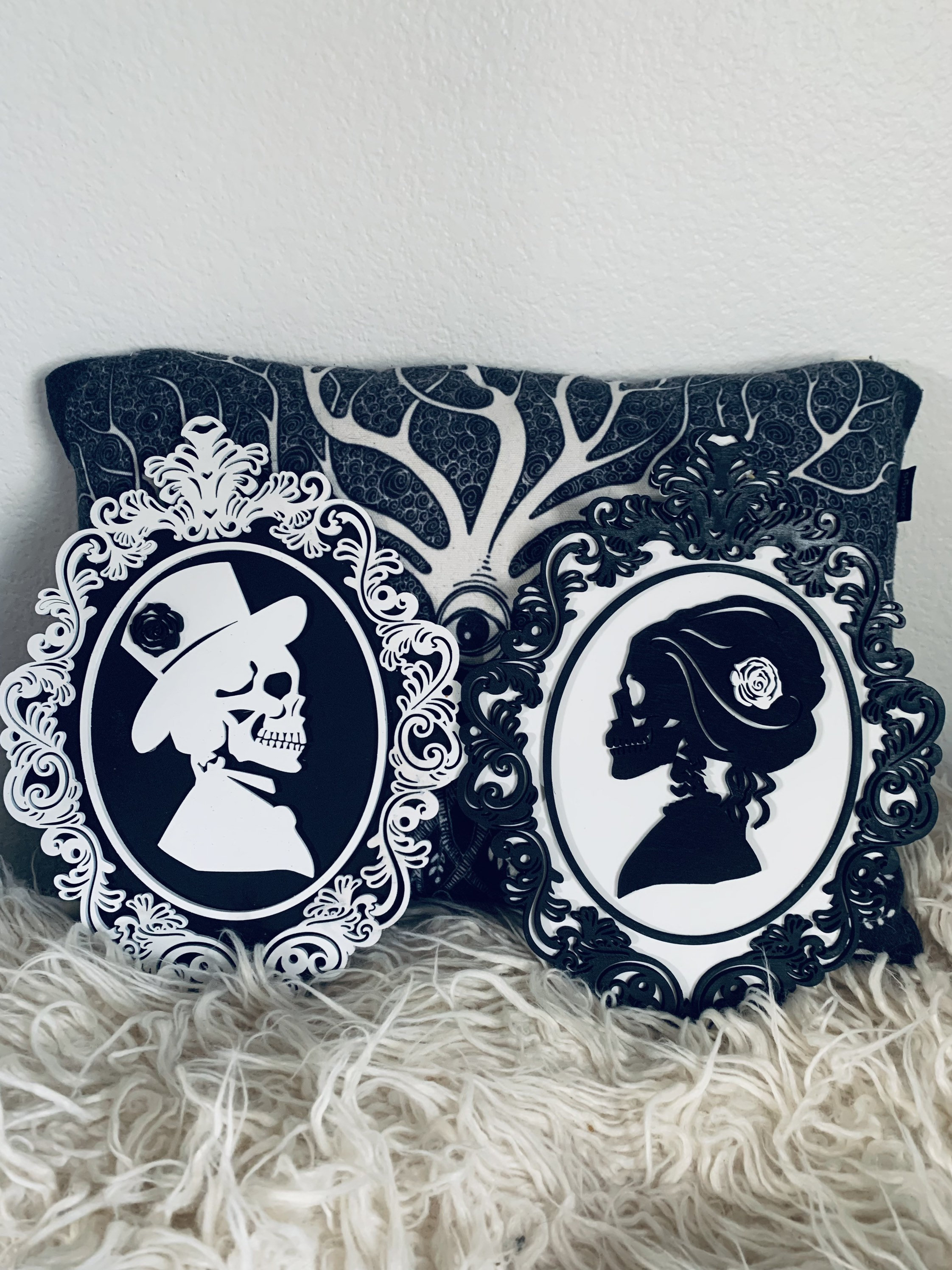 Victorian Skull Wall Art, Skeleton Couple, Goth Decor, Victorian ...