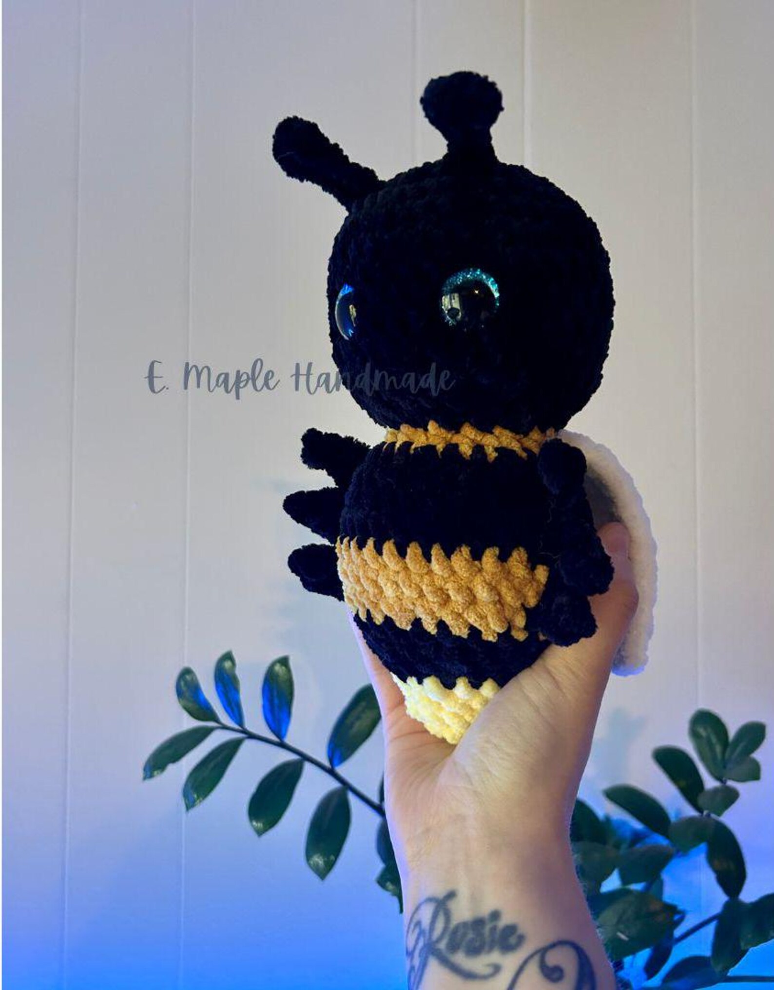 Crochet Bee Pattern: Barnaby Amigurumi Bumblebee (LOW SEW) (PDF Pattern ...