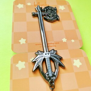 Kingdom Hearts Halloween Town Pumpkinhead Keyblade black Nickel Enamel ...