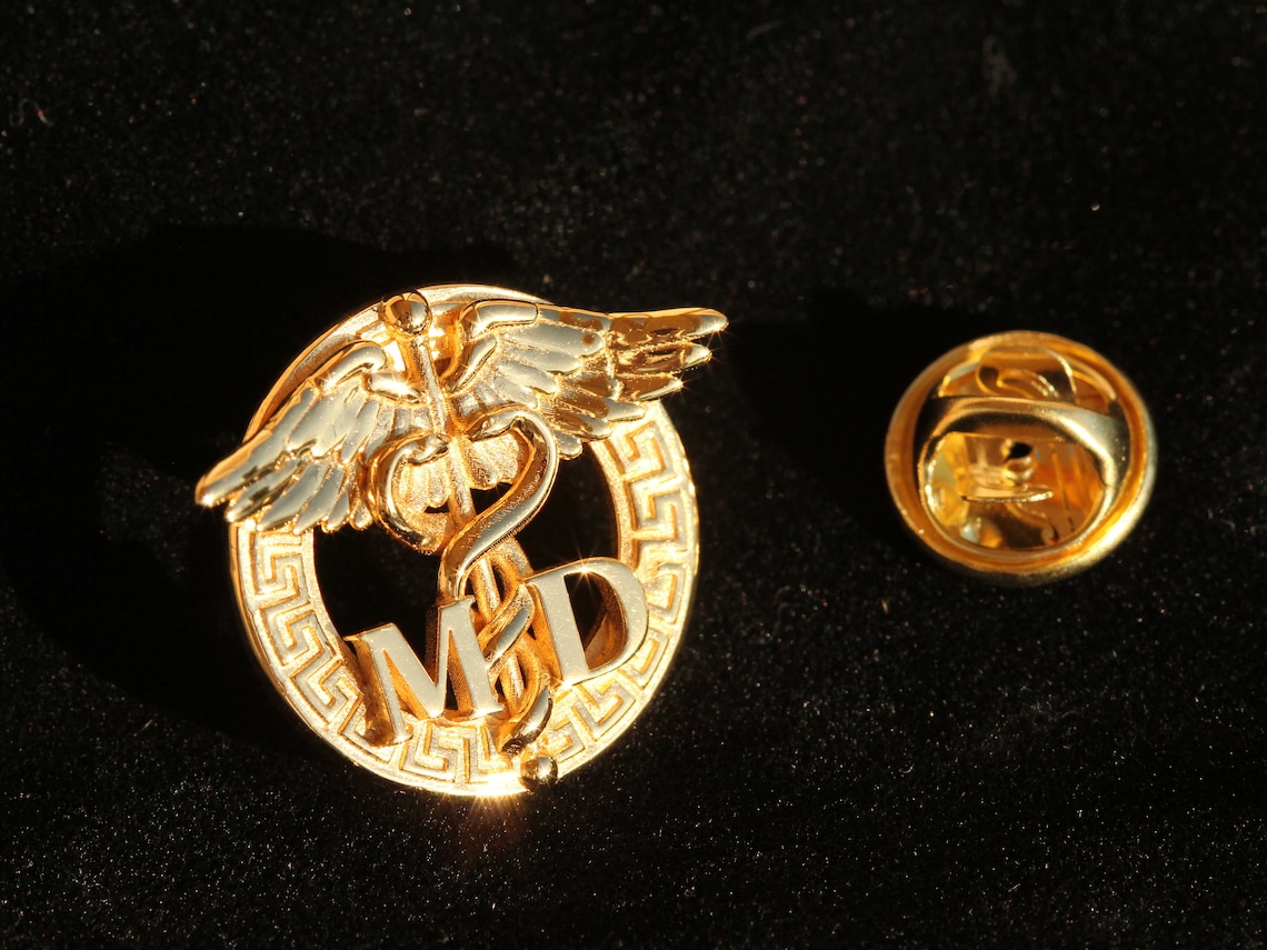 Medical Pin MD Greek Design, Gift for Doctor Army Doctor Caduceus ...