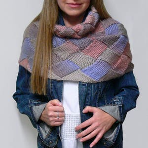 Hand-knitted Entrelac Multicolor Shaded Cowl/ Neck Warmer/ Snood ...