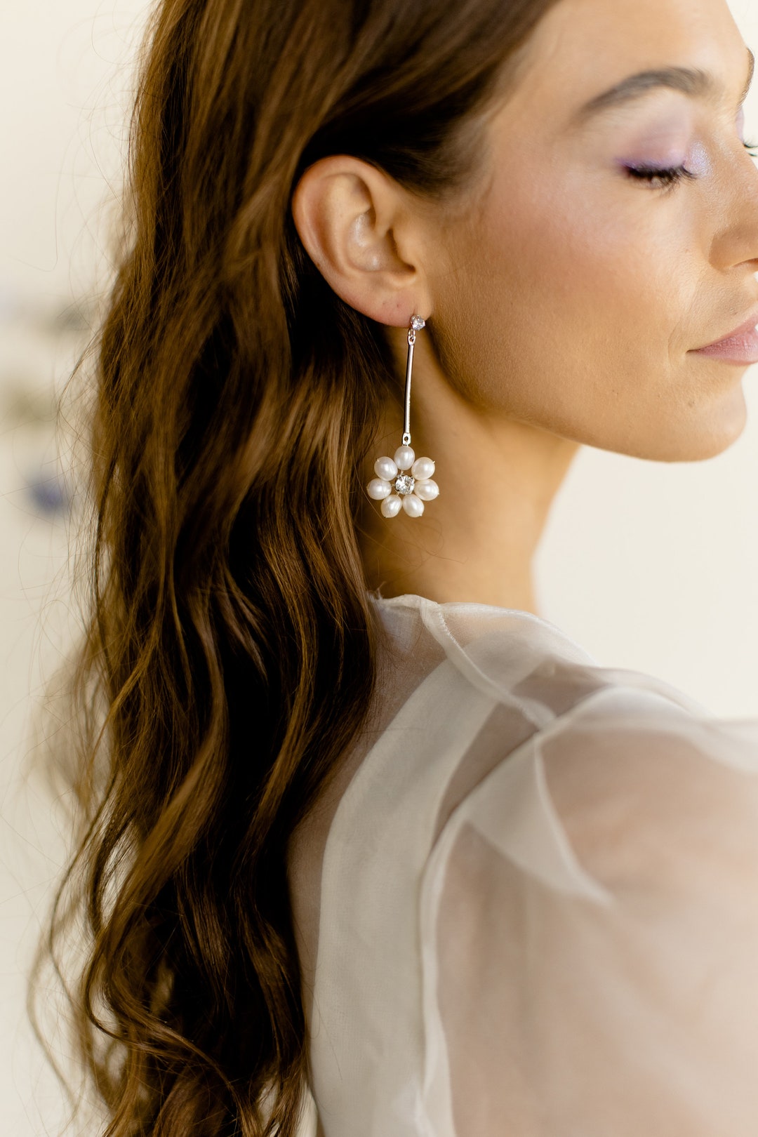 ALICE - Daisy Mod 90s Flower Dangly Wedding Earrings, Floral Bohemian ...
