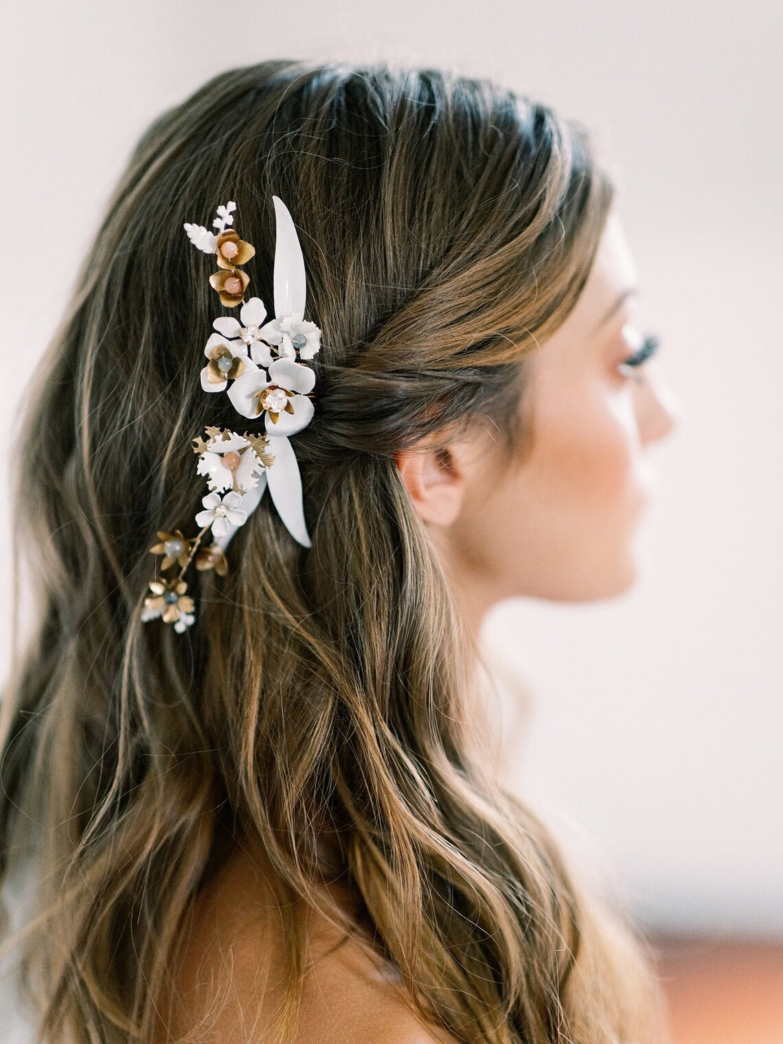 SAMPLE SALE - CATALINA - Modern White Floral Bridal Comb, Bohemian ...