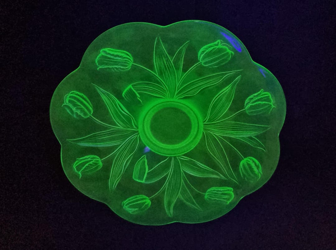 NEW LISTING Stylish and Rare Art Deco Joseph Inwald Barolac Uranium ...