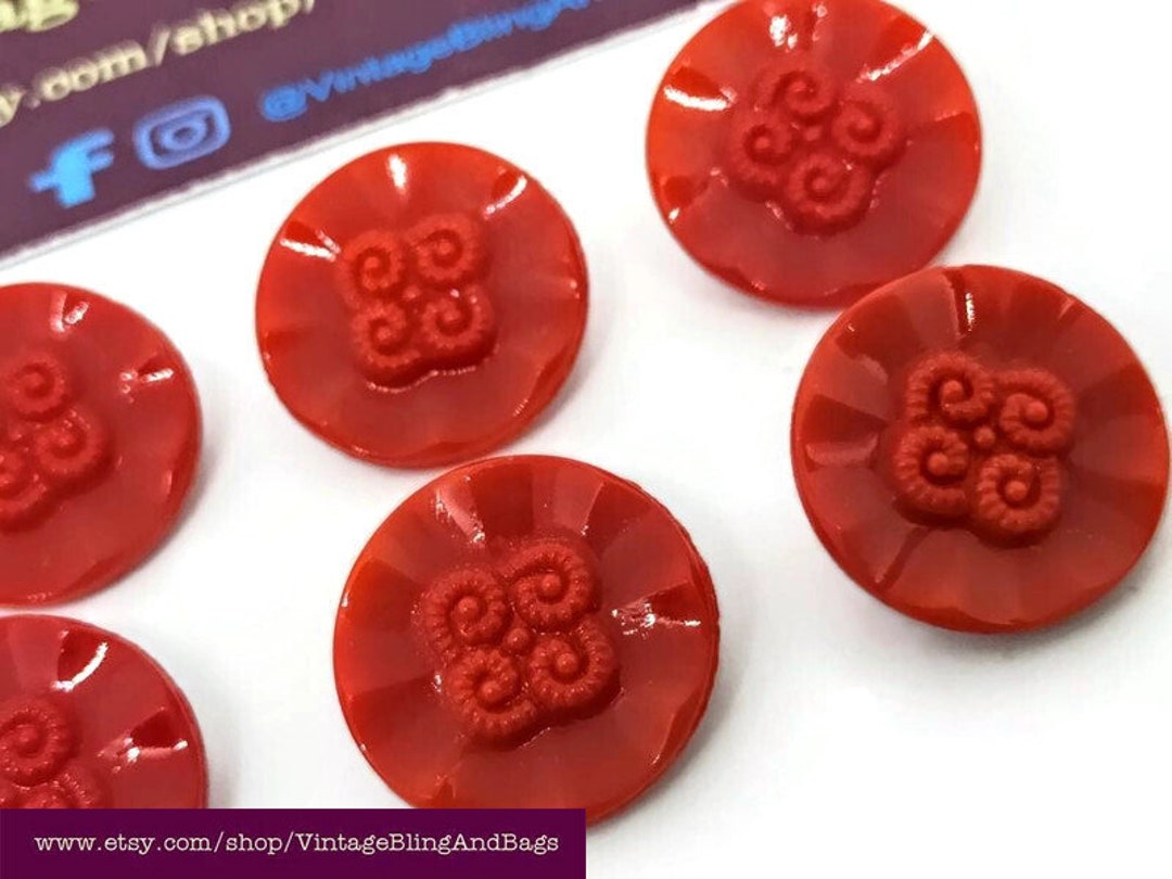 6 18mm Vintage Red Glass Buttons New Old Stock Vintage Red - Etsy