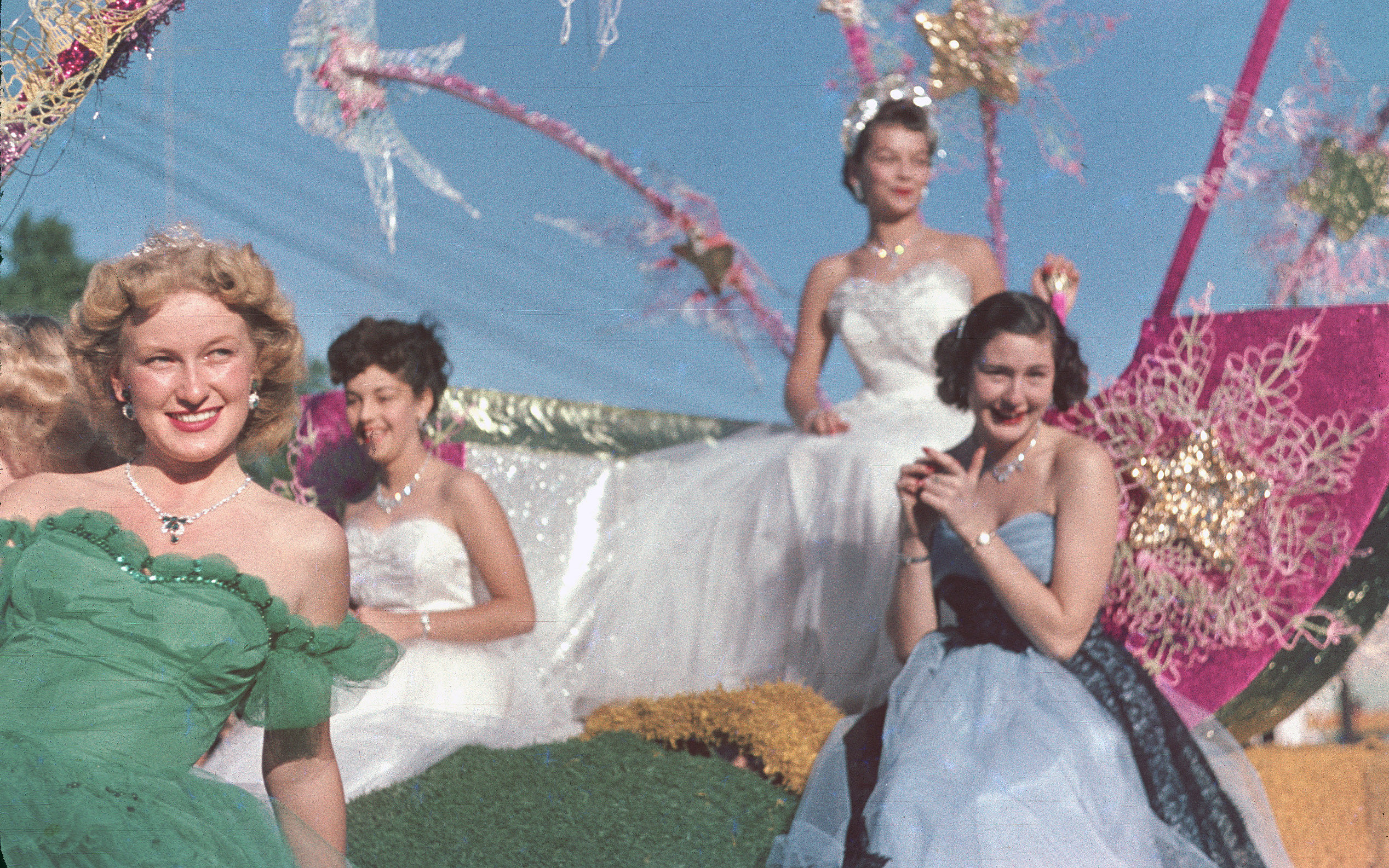 Beauty Queens on A Toyland Float California Parade - 1950's - Etsy