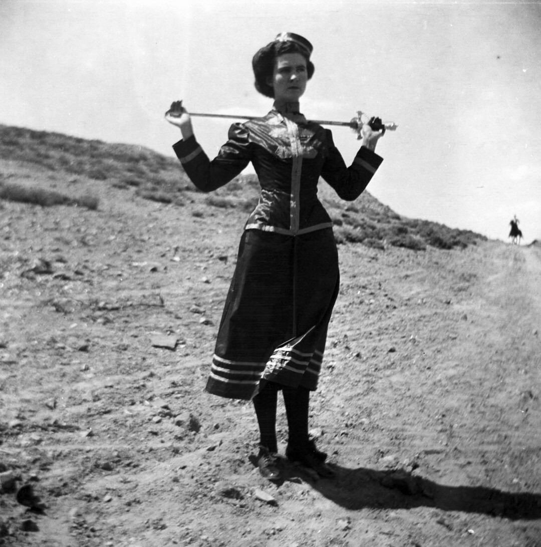 1920's Victorian Woman With Sword on Beach - Santa Cruz California - Etsy