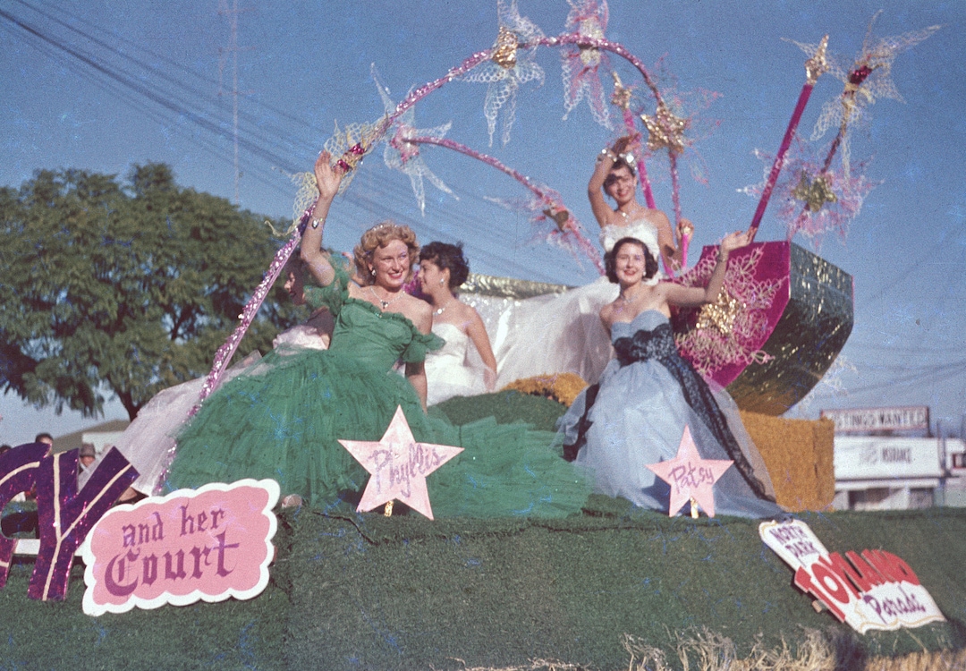 Beauty Queens on A Toyland Float California Parade - 1950's - Etsy