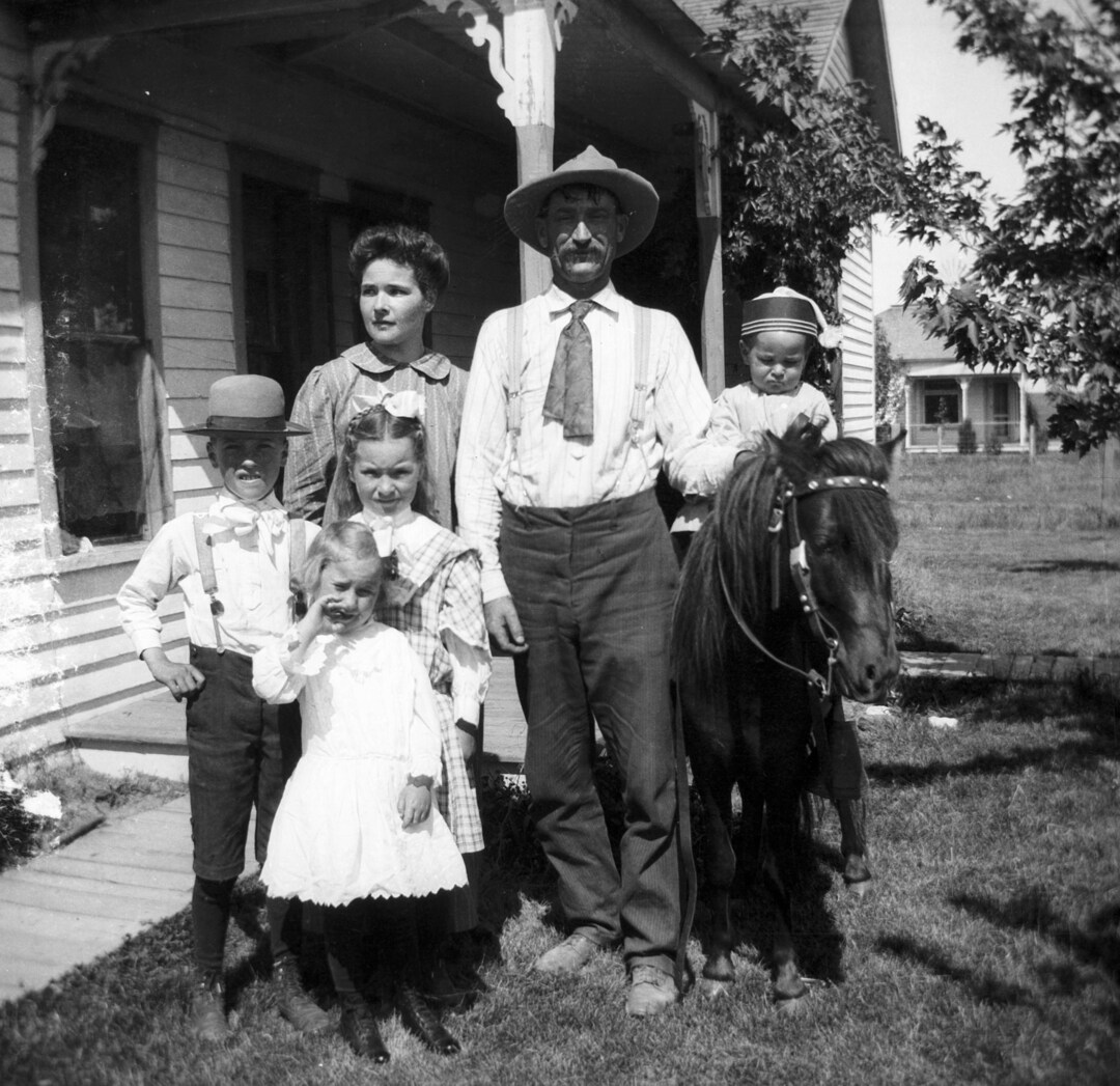 1920's Farm Ranch Family With Children and Their Pony - Etsy