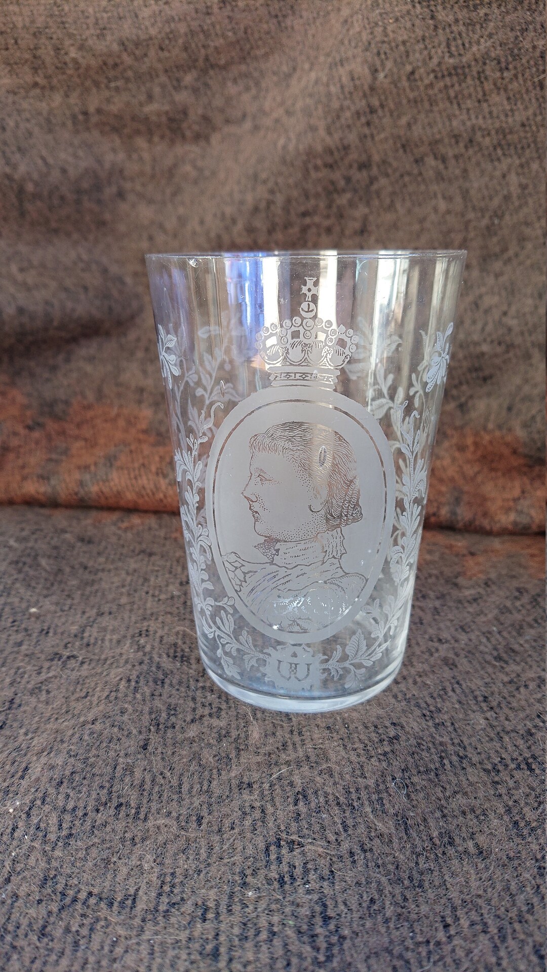 Dutch Queen Wilhelmina, Etched Portrait on the Glass by Leerdam ...